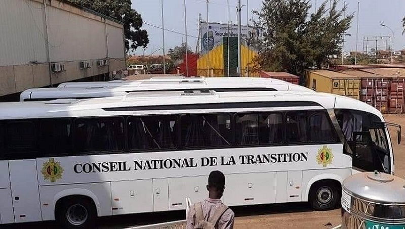 CNT : trois bus mis à la disposition des conseillers | Guineeactuelle.com